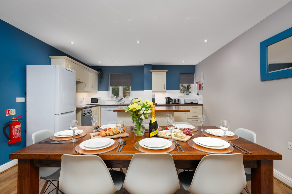 Hassop Cottage | Darwin Lake